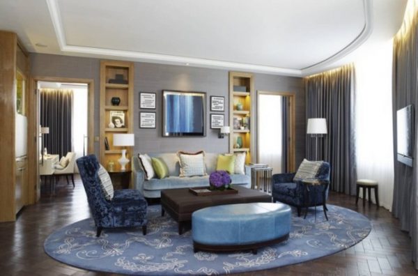 Learn How to Use Round Rugs in Your Decoration